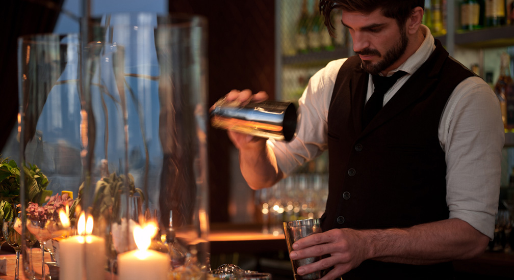 Jimmy Soho – A Classic NYC Bar, 18 Stories Up | New York Design Agenda